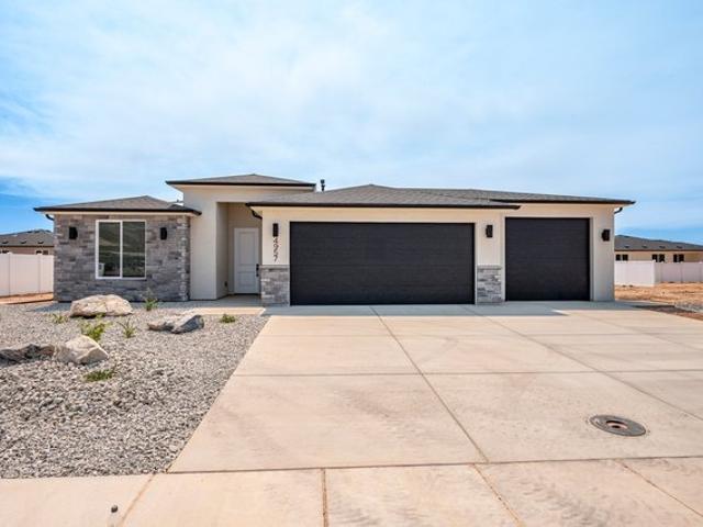 4957 N 970 E Unit 90, Enoch, UT 84721