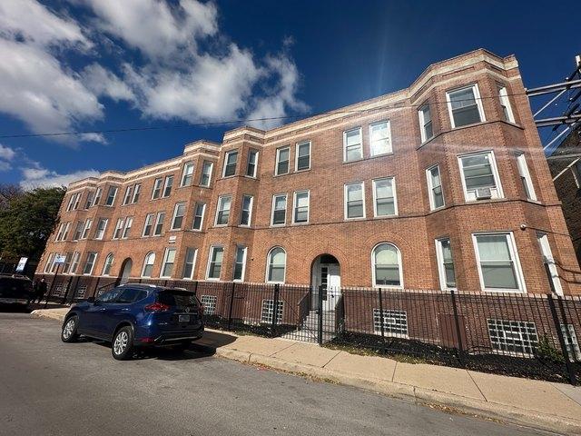 4957 S Calumet Ave, Chicago, IL 60615