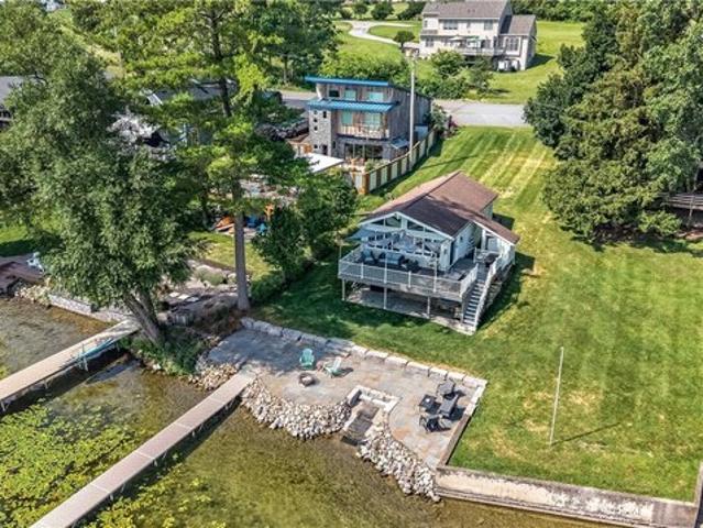 4957 Waters Edge Dr, Canandaigua, NY 14424