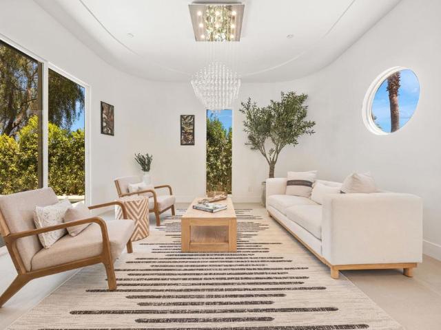 4959 Eichler Way