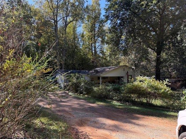 4959 Rilla Rd, Gainesville, GA 30506