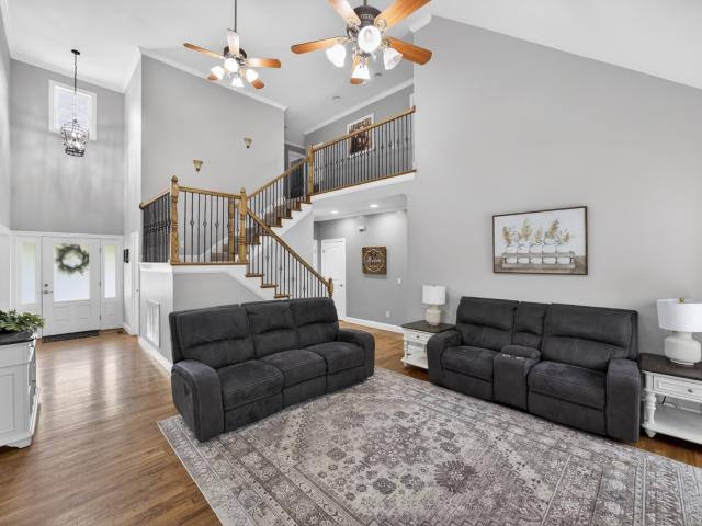 4950 Curtis Dr
