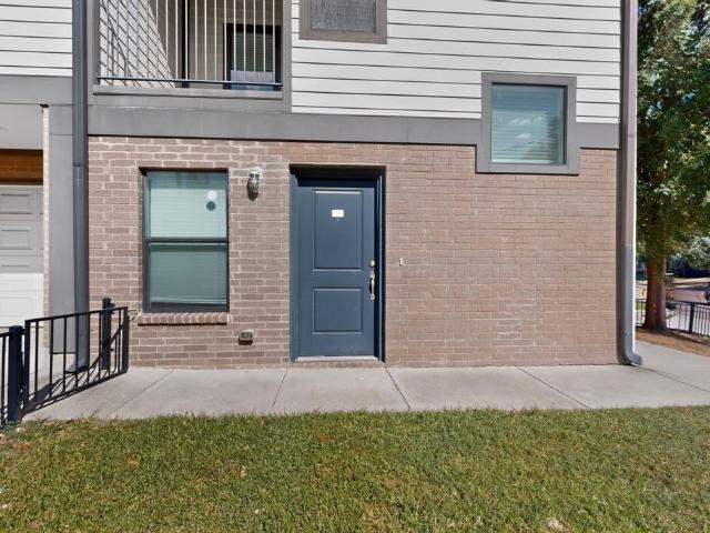 4950 Cedar Springs Road # 301