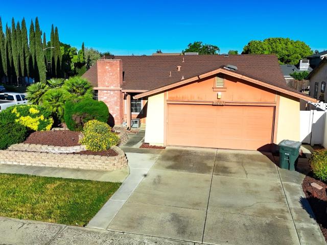 4950 Dawson Dr, Oakley, CA 94561 | Compass