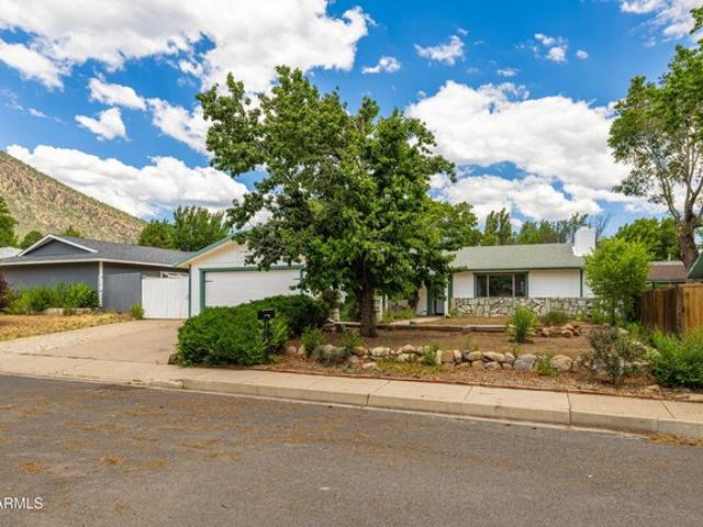 4950 E Broken Bow Dr, Flagstaff, AZ 86004