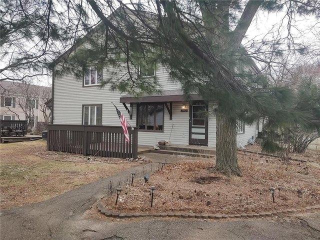 4950 Grenwich Trl N, Oakdale, MN 55128