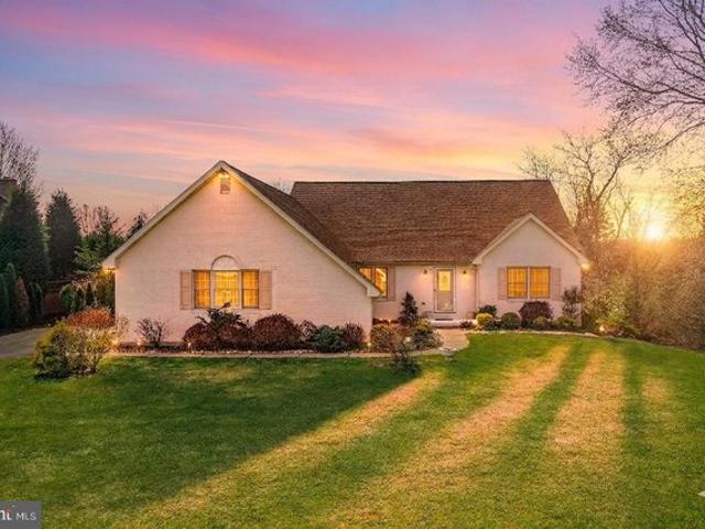 4950 Harvey Rd, Bethlehem, PA 18020