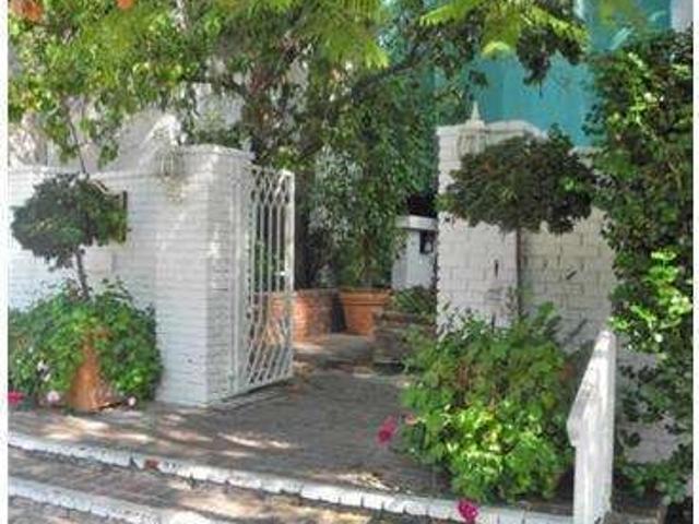 4950 Louise Ave Unit 304, Encino, CA 91316