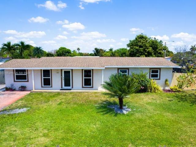 4951 NW 197th St, Miami Gardens, FL 33055