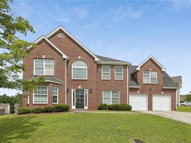 4951 Estonian Dr, Fairburn, GA 30213