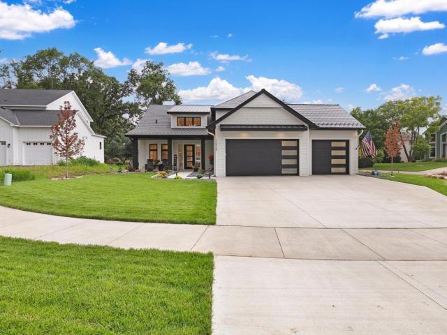 4951 Parkside Circle