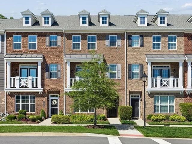 4951 Settlers Market Blvd, Williamsburg, VA 23188