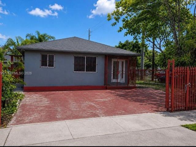 4952 NW 21st Ave, Miami, FL 33142