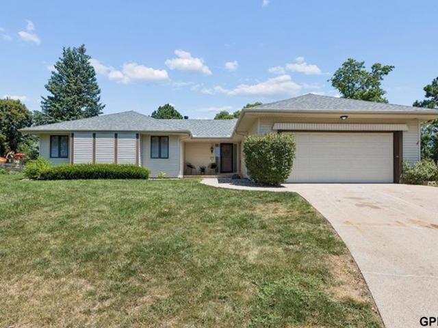 4952 Dumfries Cir, Bellevue, NE 68157