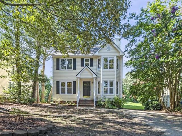 4952 Harbour Towne Dr, Raleigh, NC 27604