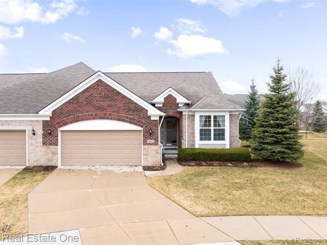 49539 Stillmeadow Ct, Macomb Township, MI 48042