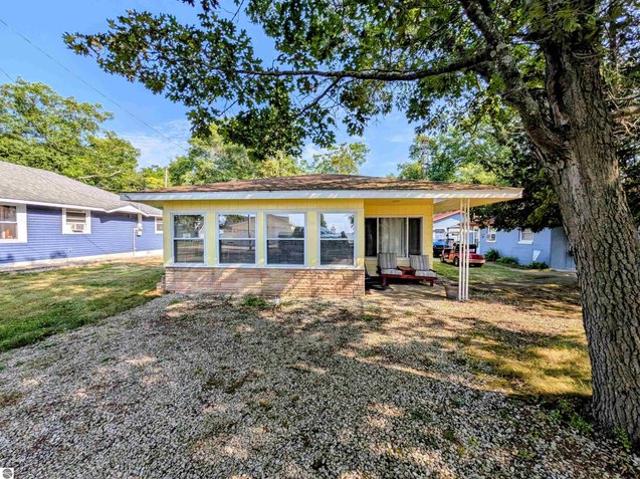 4953 E Center St, Au Gres, MI 48703