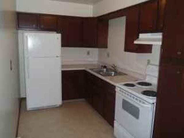 $495 / 1br Wesleyan Apartments Rockford
