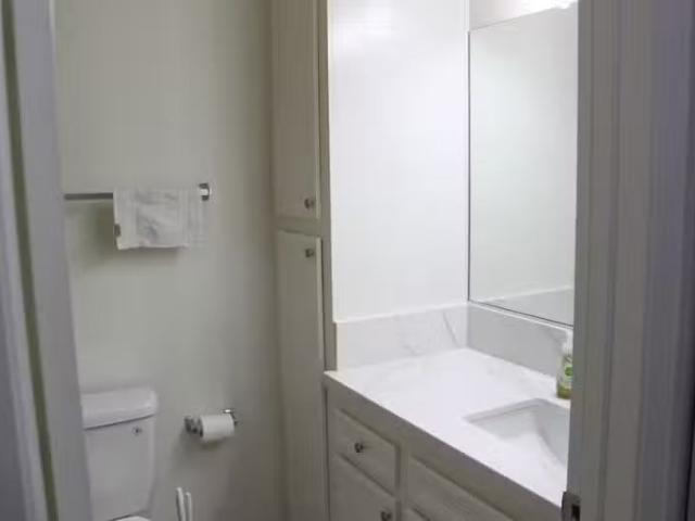495 Bancroft Glen Townhomes in Escondido, CA