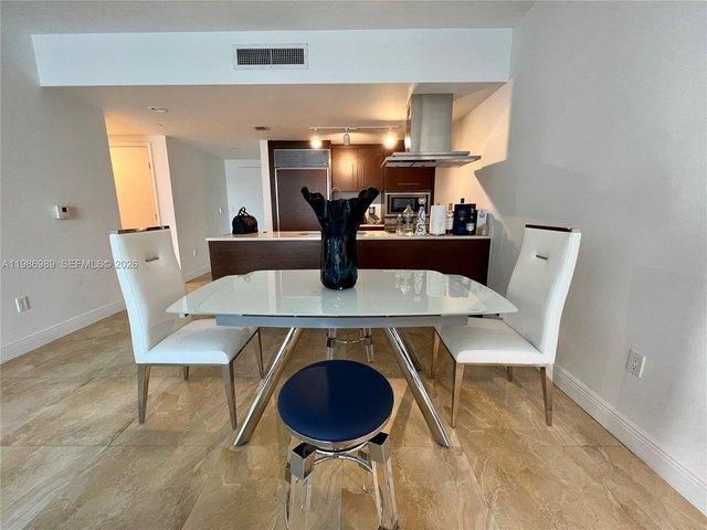 495 Brickell Ave Apt 2707, Miami, FL 33131