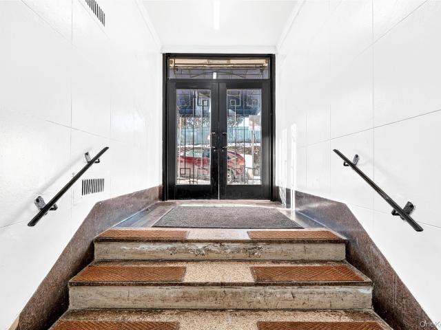 495 East 178th Street, Unit 6H