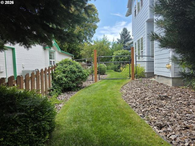 495 foothill dr