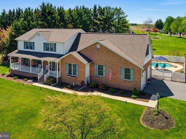 495 Hattie Dr, Hampstead, MD 21074