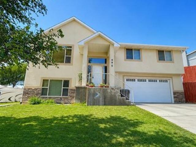 495 Hillcrest Way, Green River, WY 82935