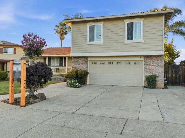 495 London Drive