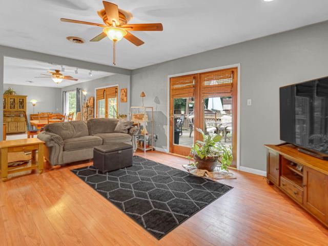 495 Meadowwood Drive