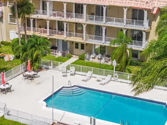 495 SE 8th St, Unit 242, Deerfield Beach, FL 33441 | MLS #F10533 | Compass