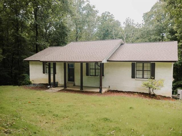 495 Spout Springs Loop, Muscle Shoals, AL 35661