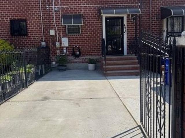 495 Van Siclen Ave, Brooklyn, NY 11207