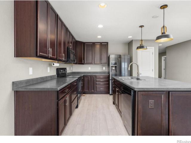 4964 Sunset Place