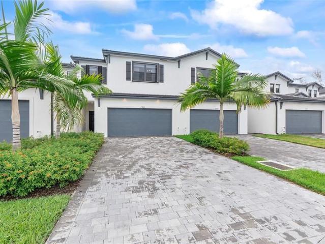 4965 Oakmont Drive, Dania Beach, US, FL