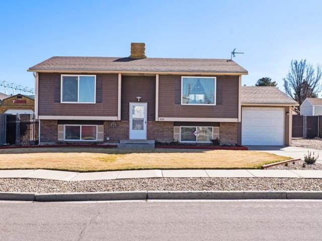 4969 S Sundrop Cir W, Kearns, UT 84118