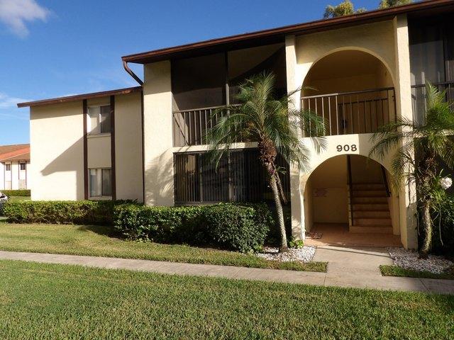 4969 Sable Pine Cir Apt C2, West Palm Beach, FL 33417