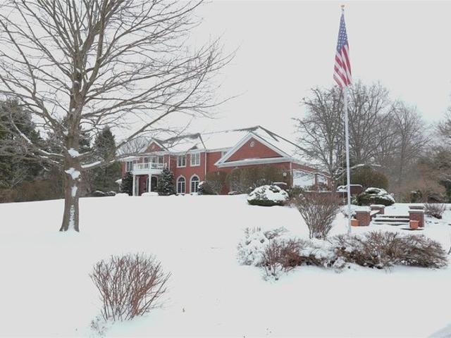 4969 Wolf Rd, Erie, PA 16505
