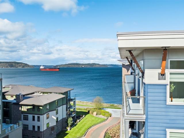 4961 Main St, Unit 811, Tacoma, WA 98407 | Compass