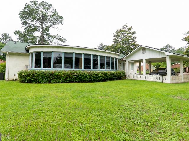 4962 John Kennedy Drive