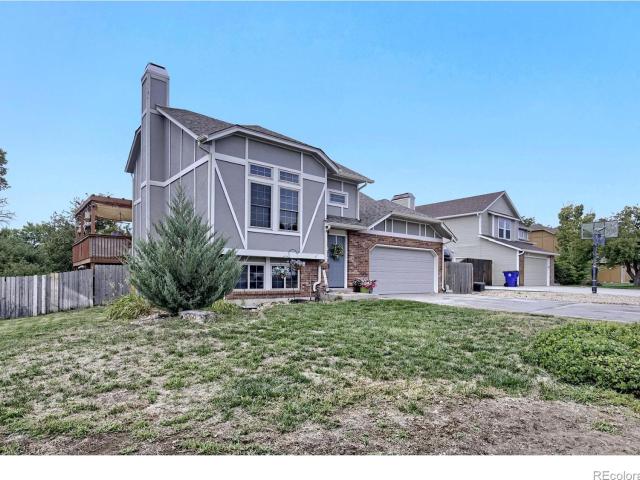 4962 W 7th Street W
