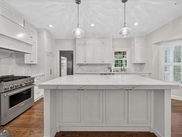 4962 Wellington Drive