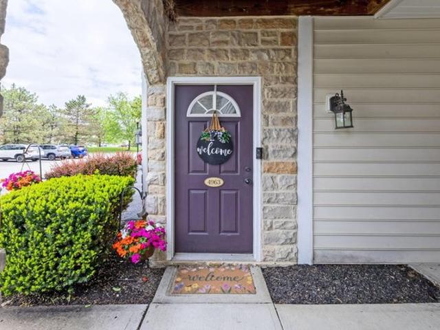 4963 Ivyvine Blvd, Dublin, OH 43016