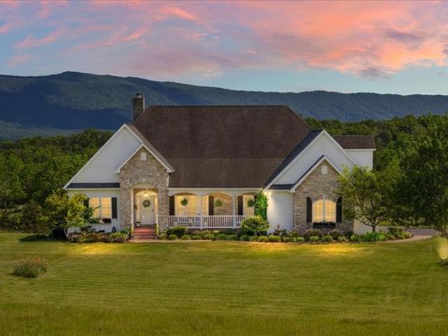 496 Clary Rd, Strasburg, VA 22657