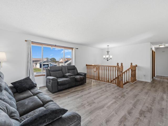 496 Braeburn Drive