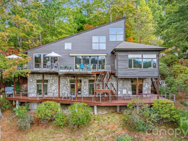 496 English Lane
