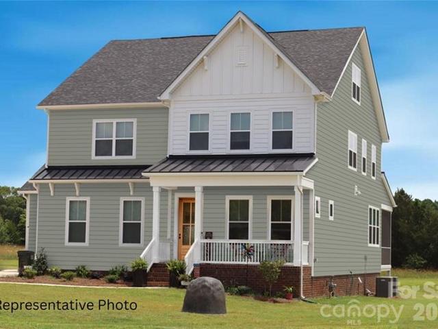 496 Edmunds Ln, Clover, SC 29710