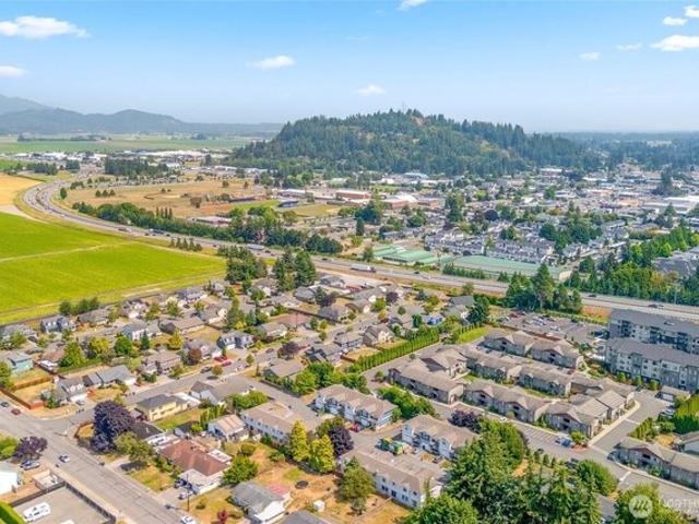 496 Harvest Edge Pl, Burlington, WA 98233