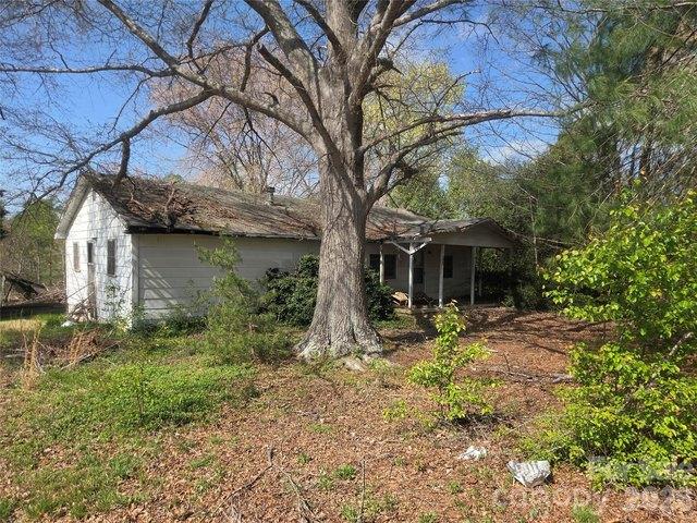 496 Old Henrietta Rd, Forest City, NC 28043