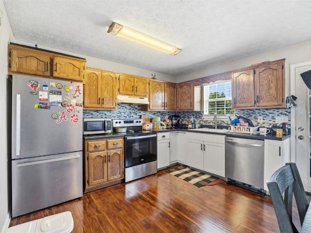 496 Lincoln Drive